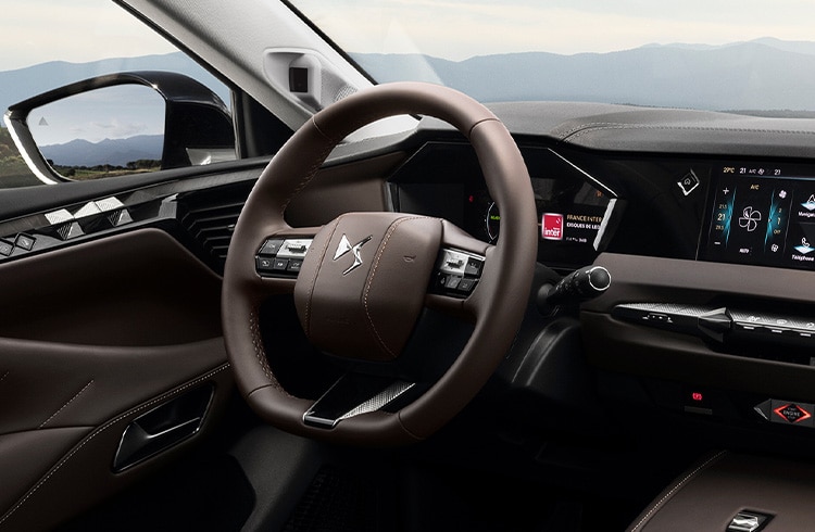 DS N°4 | Hybrid | DS Automobiles GR