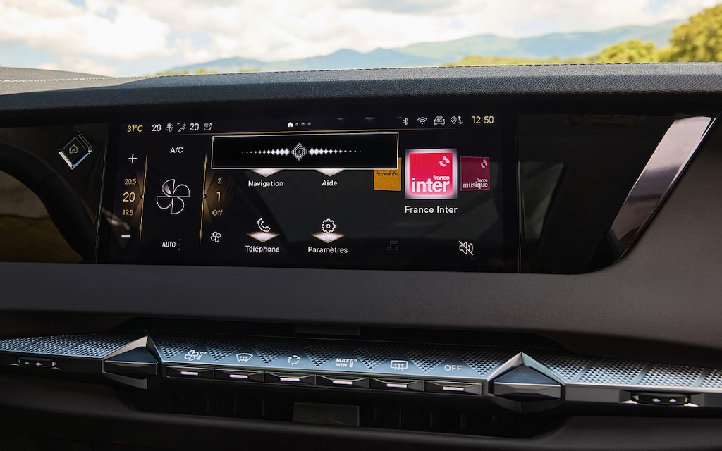 DS N°4 | Plug-In Hybrid | DS Automobiles GR